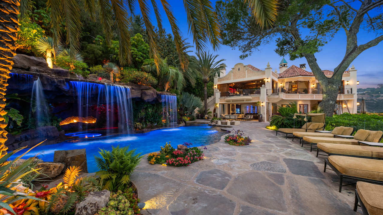 Beverly Hills Real Estate Agent & Realtor | Jade Mills | Bel Air