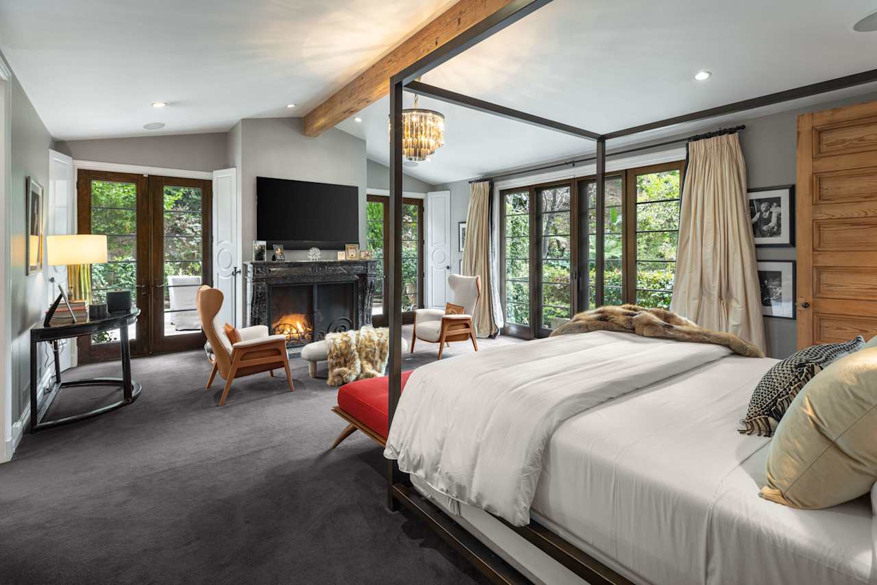 1492 Stone Canyon Rd