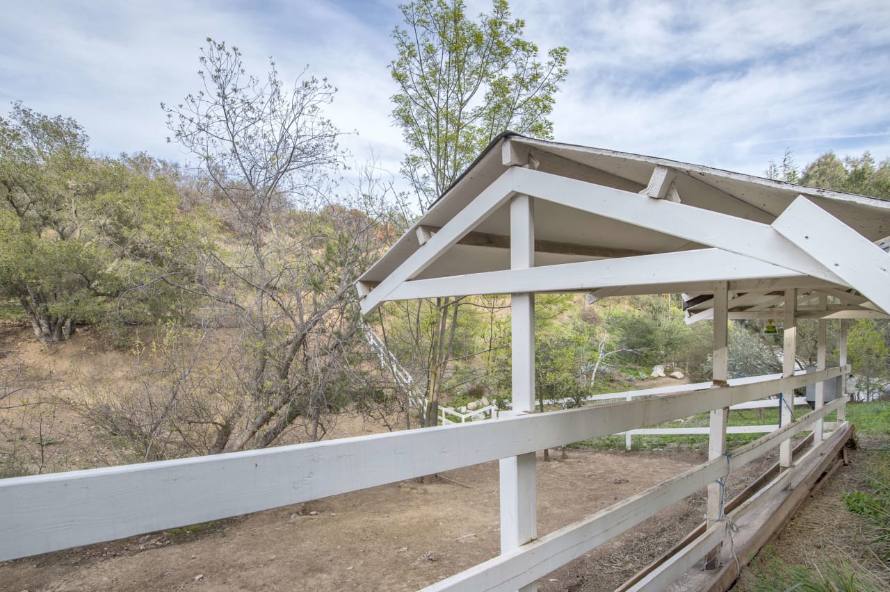 3655 McAnany Way Real Estate Listing | The Malibu Life