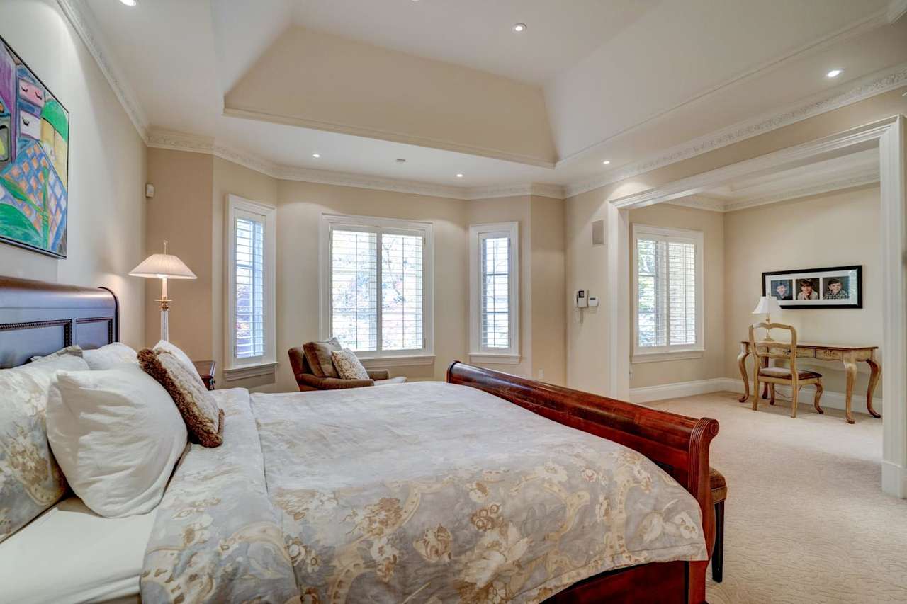 SOLD: Most Prestigious Location | Barry Cohen Homes