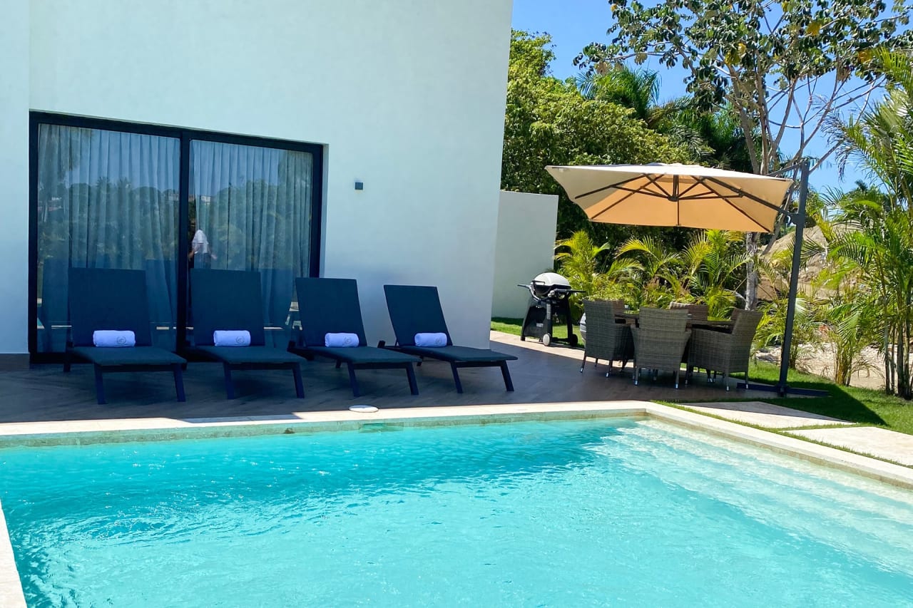 Explore Royal Lake Village | Lifestyle Holidays Real Estate