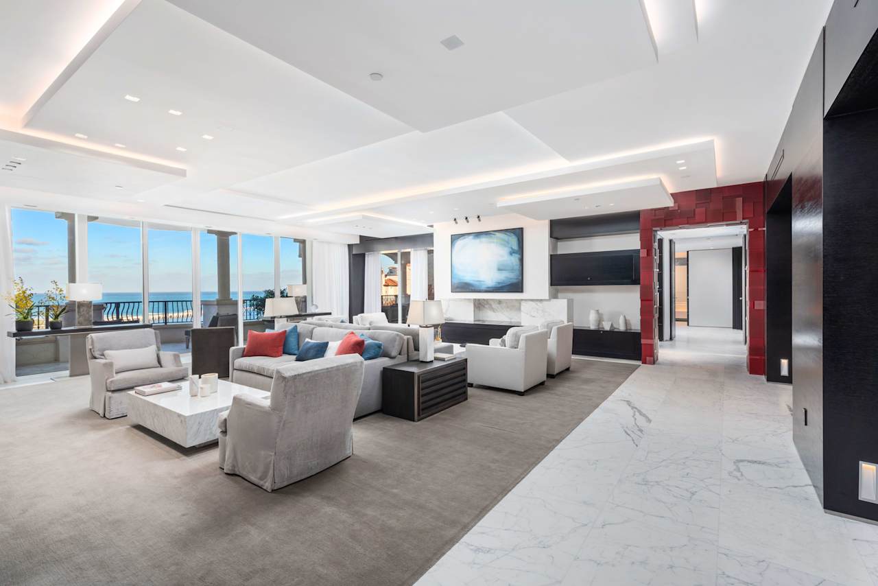 Luxury Homes For Sale in Miami | Luxury Waterfront Homes | Dora Puig