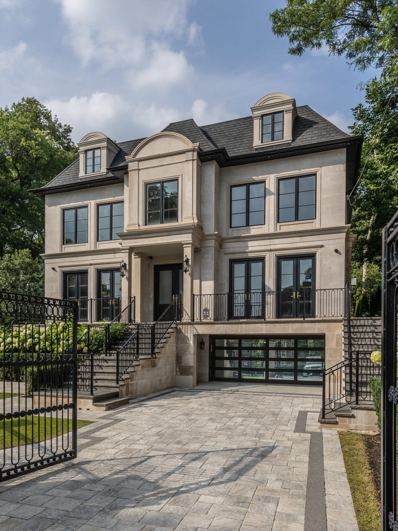 31 Russell Hill Road | Toronto C02, ON | South Hill Residence | Barry ...