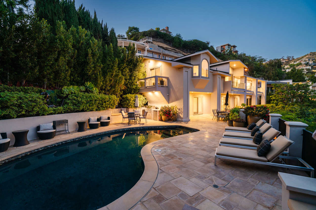 Justin P. Huchel - Luxury Beverly Hills Real Estate Expert