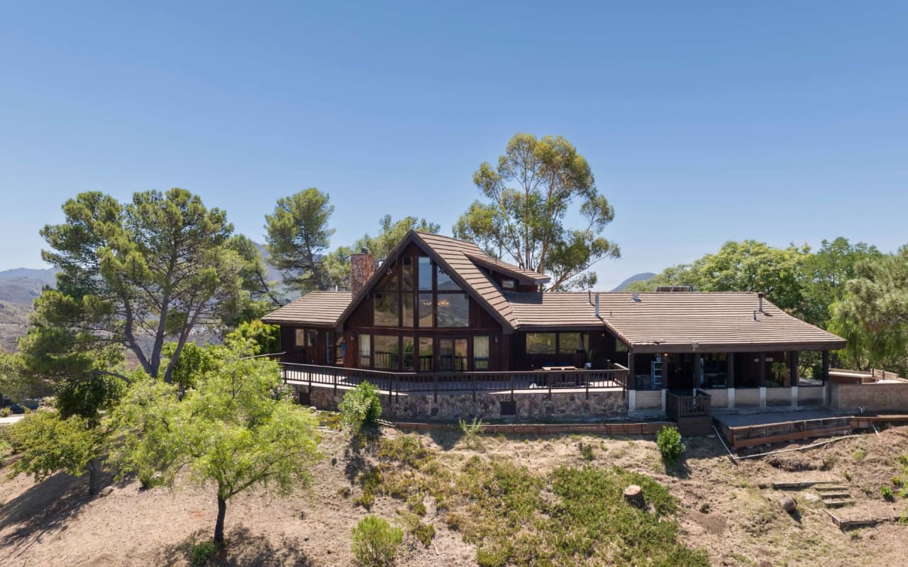 Buying a Home in Malibu, CA | Bill & Daniel Moss