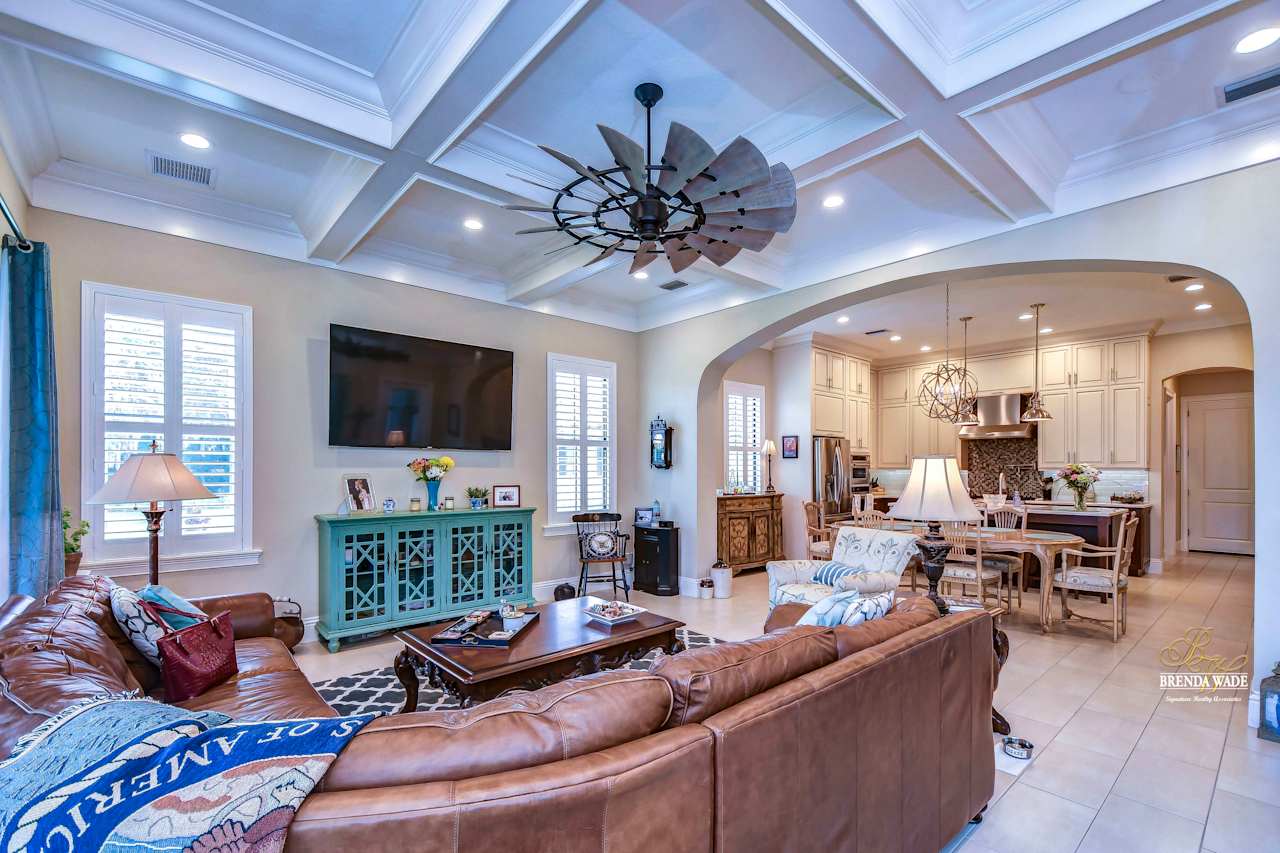 PRICE REDUCED! | 122 BROOKOVER LN