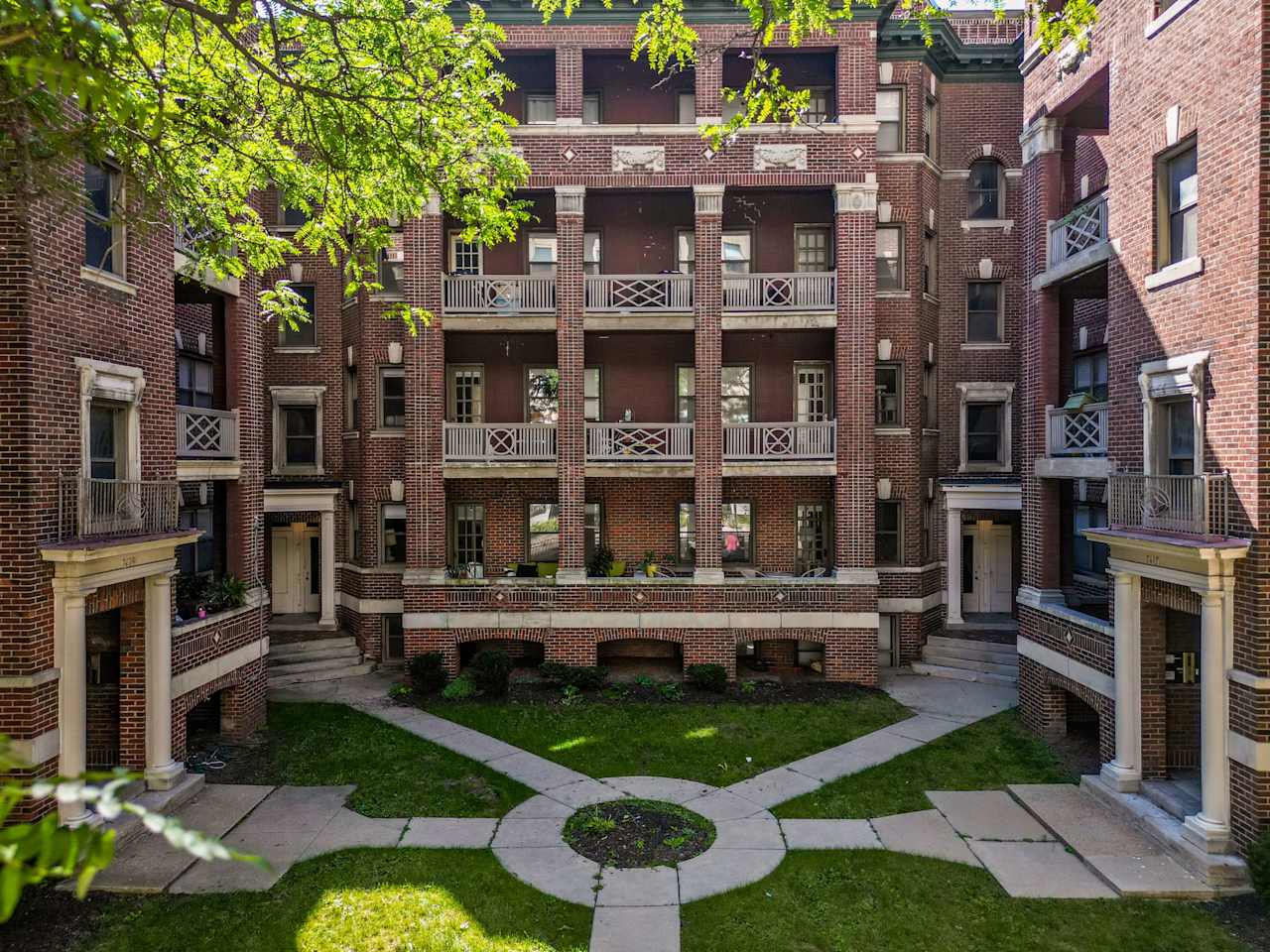 City Living Detroit | Luxury Real Estate Agents & Realtors
