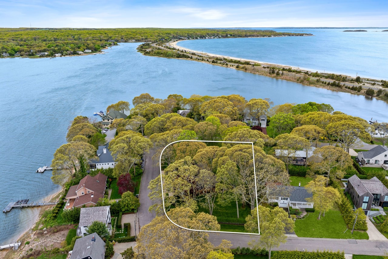 5 Bay View Drive E | Mala Sander + Team