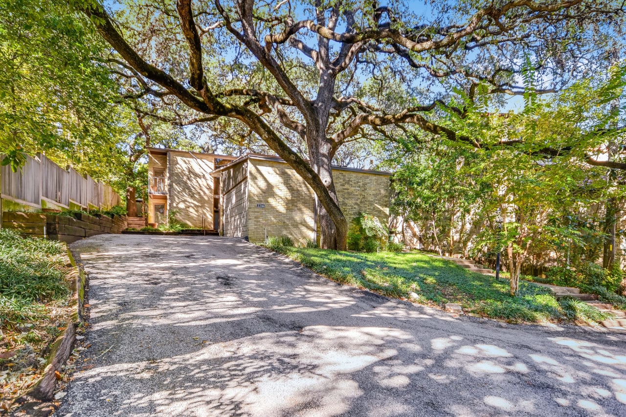 Deane Residential | Austin Real Estate Agent