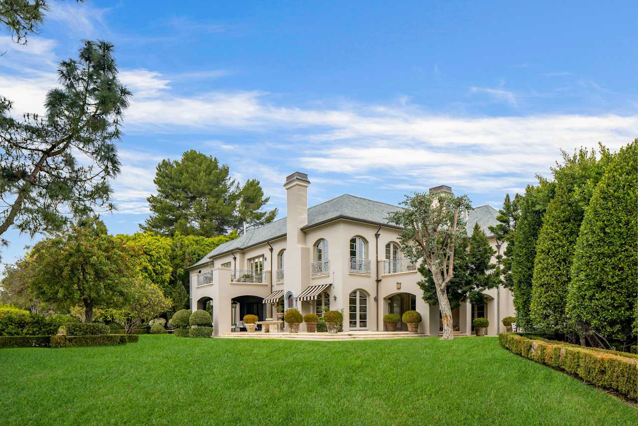 Exclusive Listings | Carolwood | Beverly Hills Real Estate Agents
