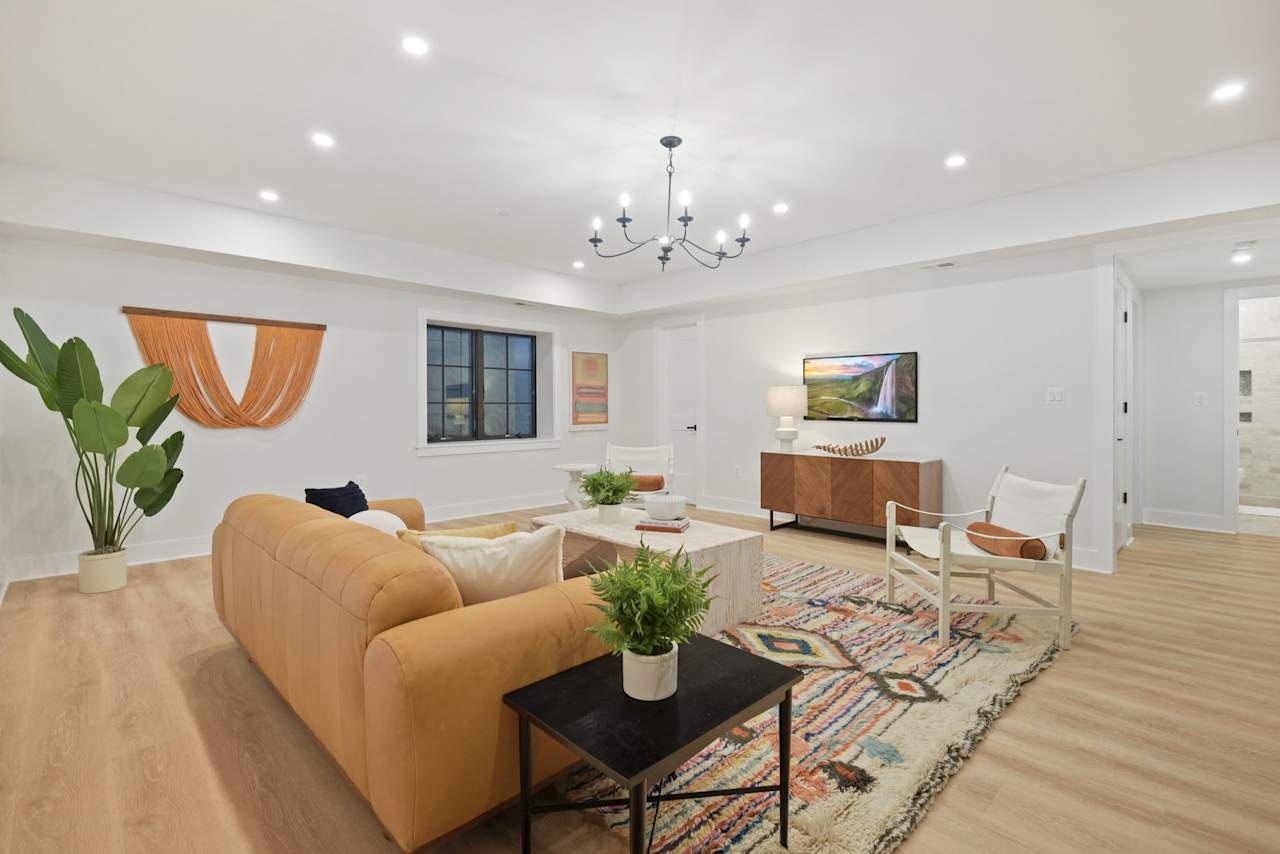 Property Photos | 7811 Fulbright Court | Marysol Bonilla