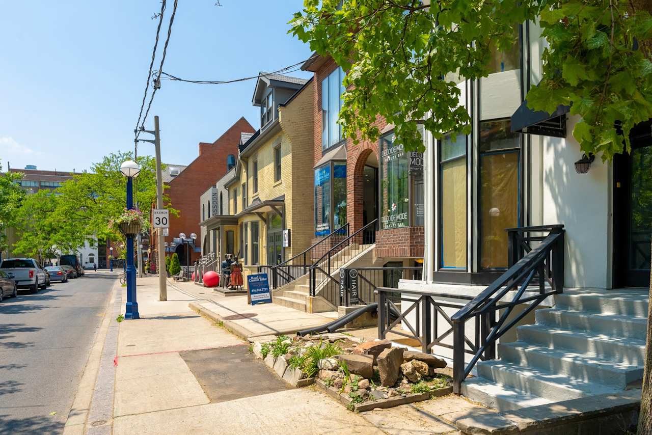 Yorkville Flagship | Jonathan Ferrier