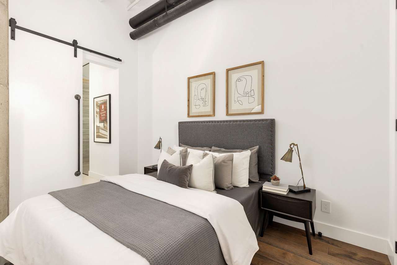 90 Sumach Street 304 & 305 | Toronto, ON, M5A4R4 | Lofty Luxury ...