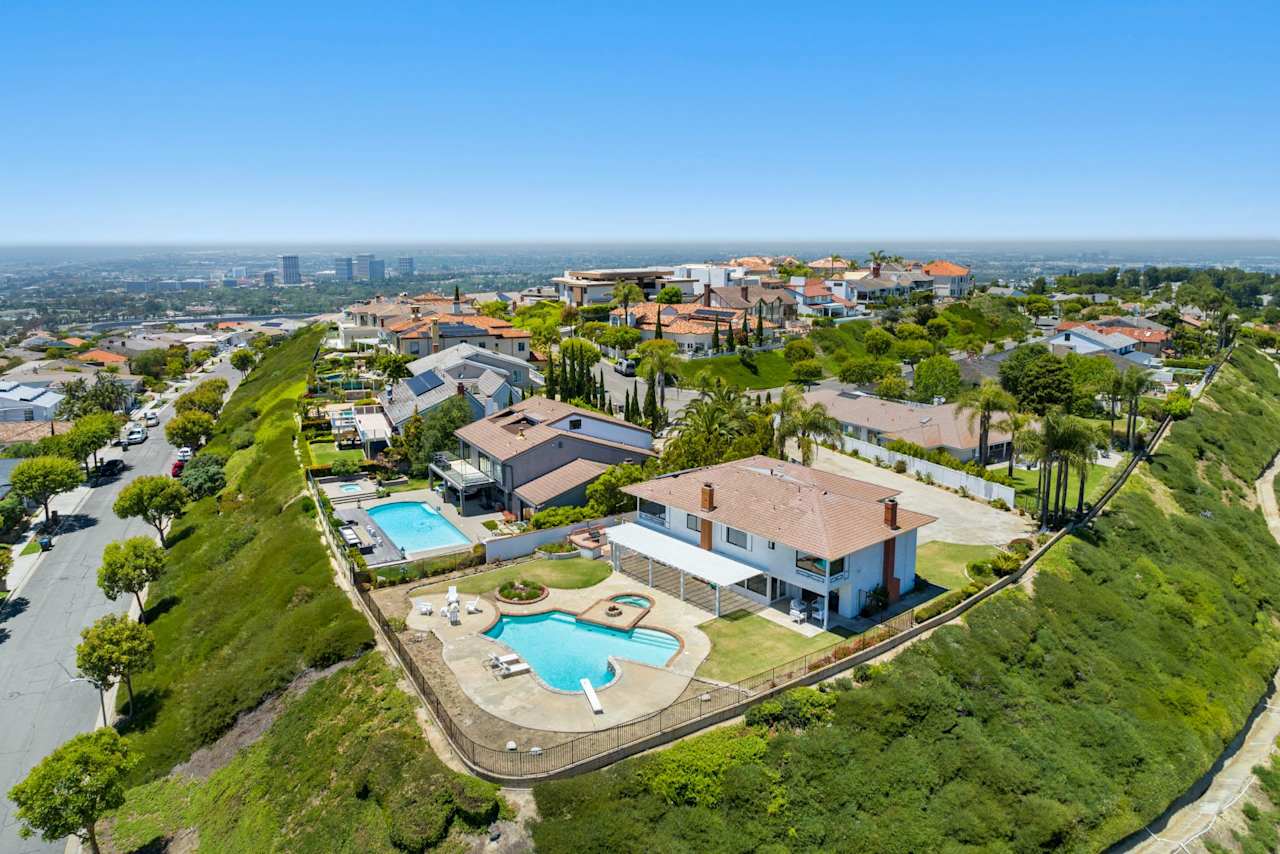 1 Goleta Point Dr, Corona del Mar | Mary Golding | Mary Golding