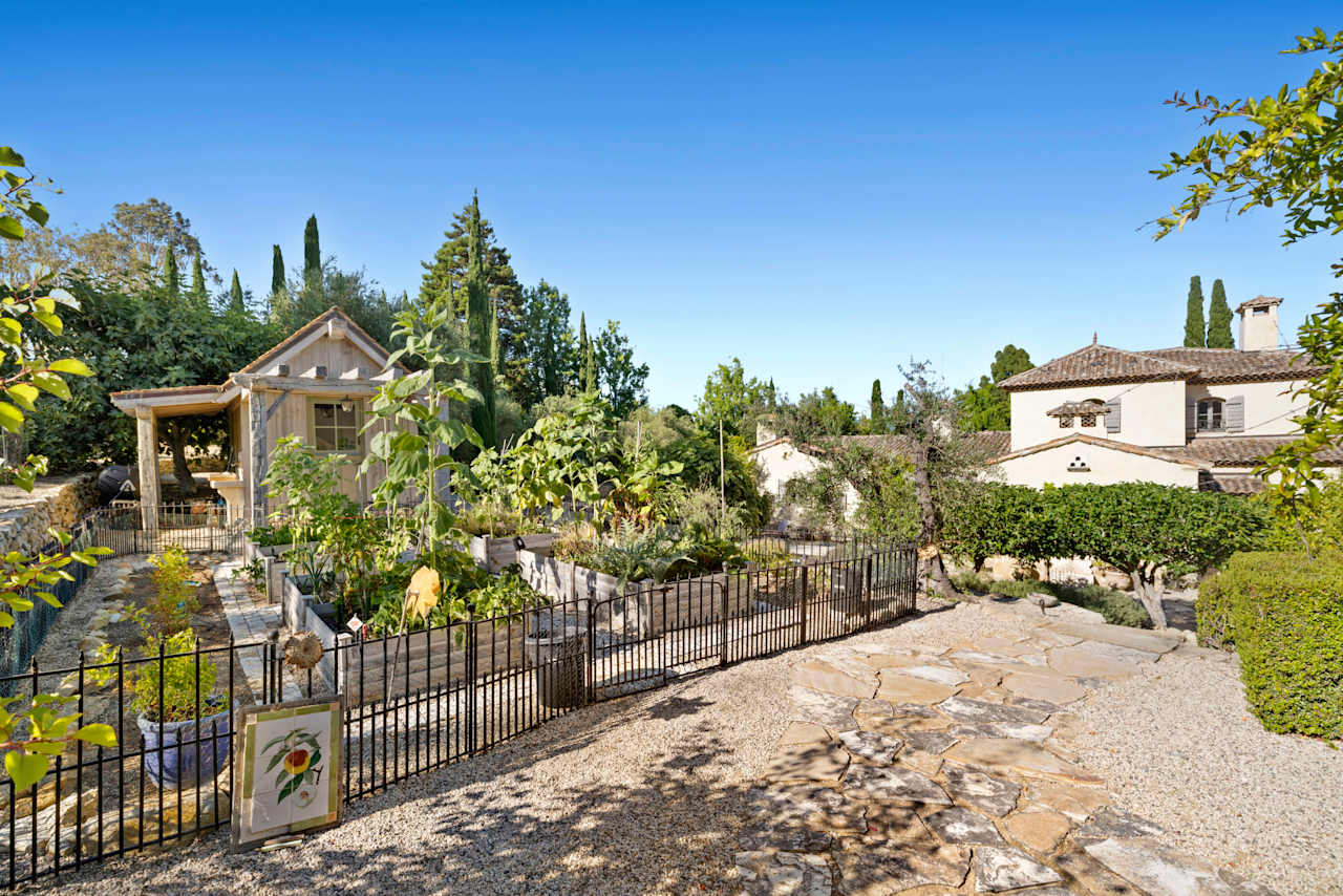 Gated Estate | Canaday Group | Orange County Luxury Home Specialists