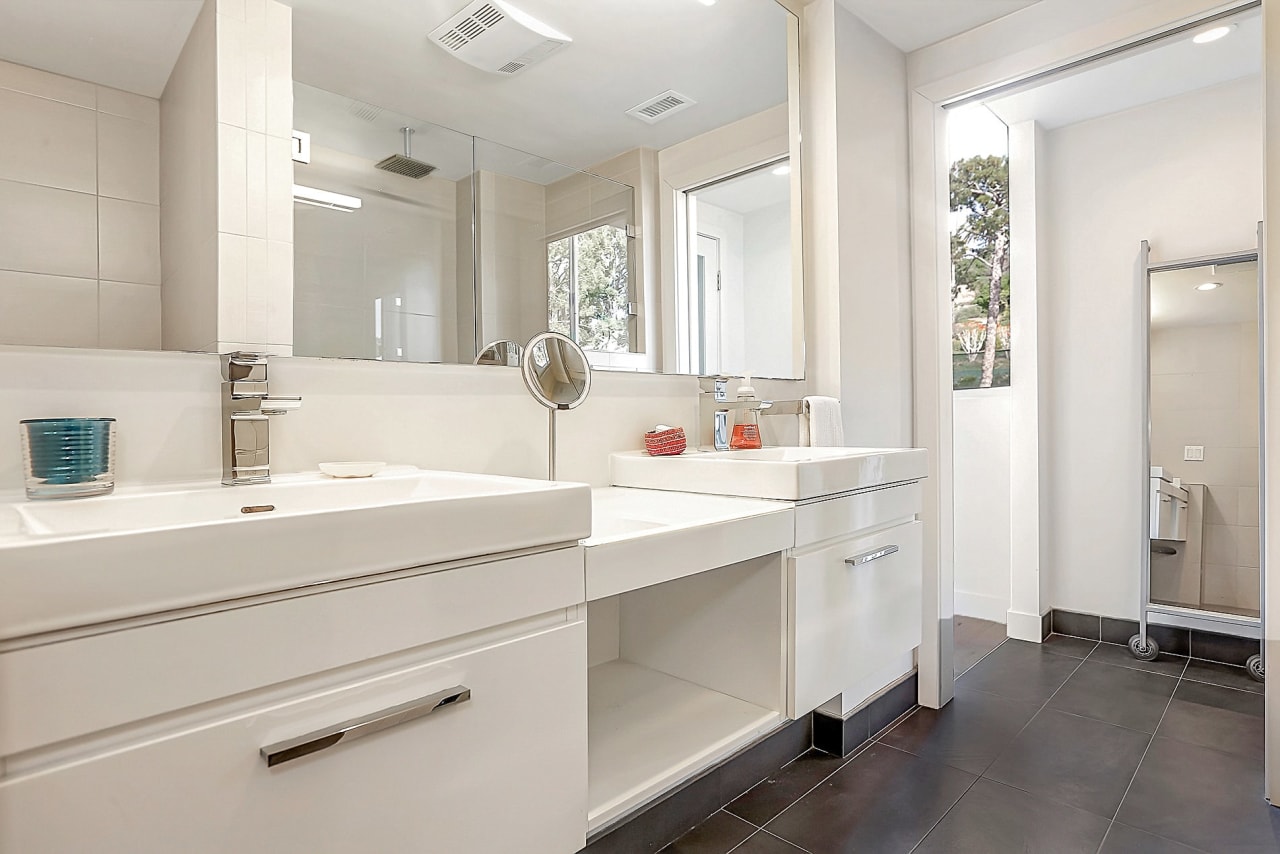 Exquisite 2 Bed 2 Bath Condo in Edgewater Towers | Pacific Palisades ...