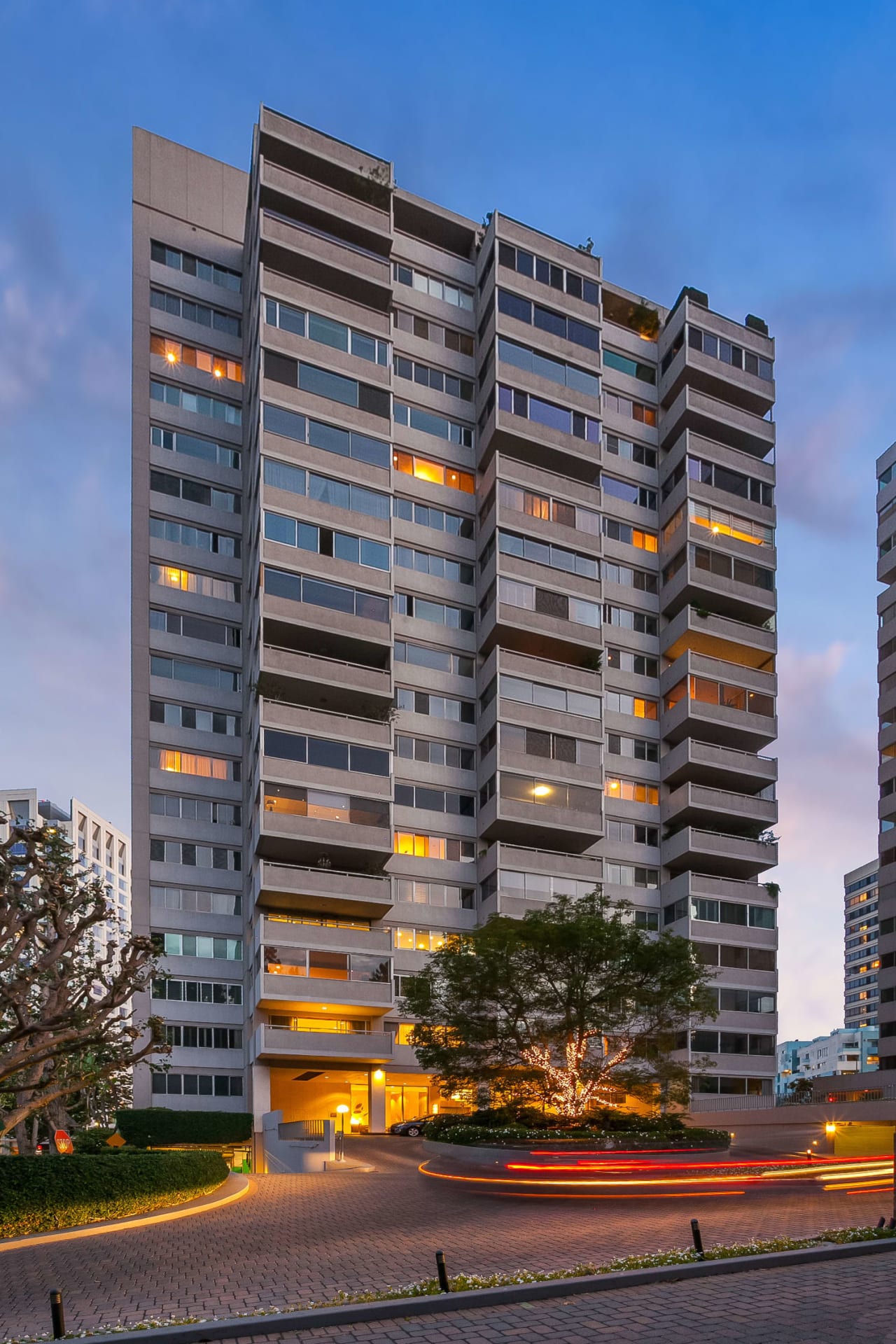 875 Comstock Avenue Unit 15D | Rochelle Maize | Beverly Hills Real ...