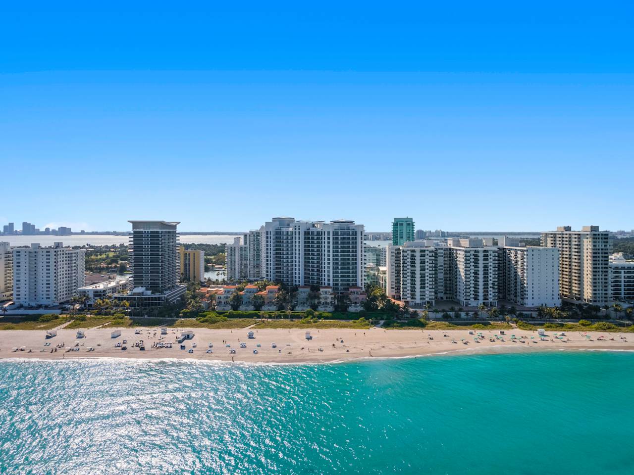 5959 Collins Ave Unit: PH2007