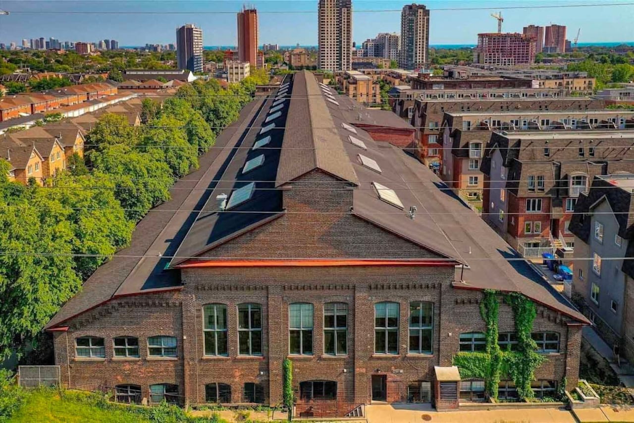 1100 Lansdowne Avenue #310 | Toronto, ON M6H 4K1 | 2 Beds | Jonathan ...