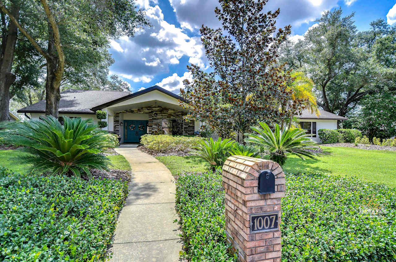 The Brenda Wade Team | Tampa Real Estate Agents