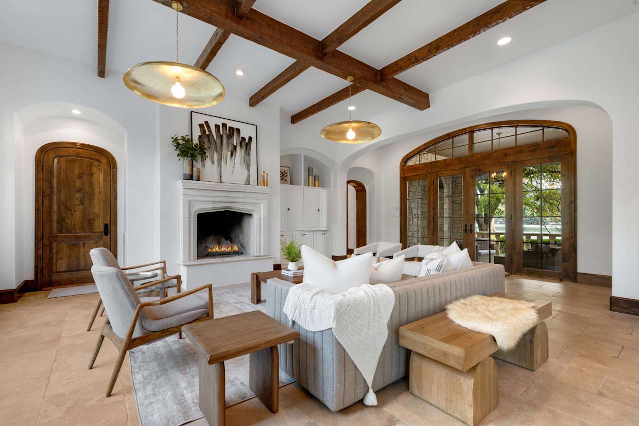 Elite Austin | Elite Home Furnishings & Décor