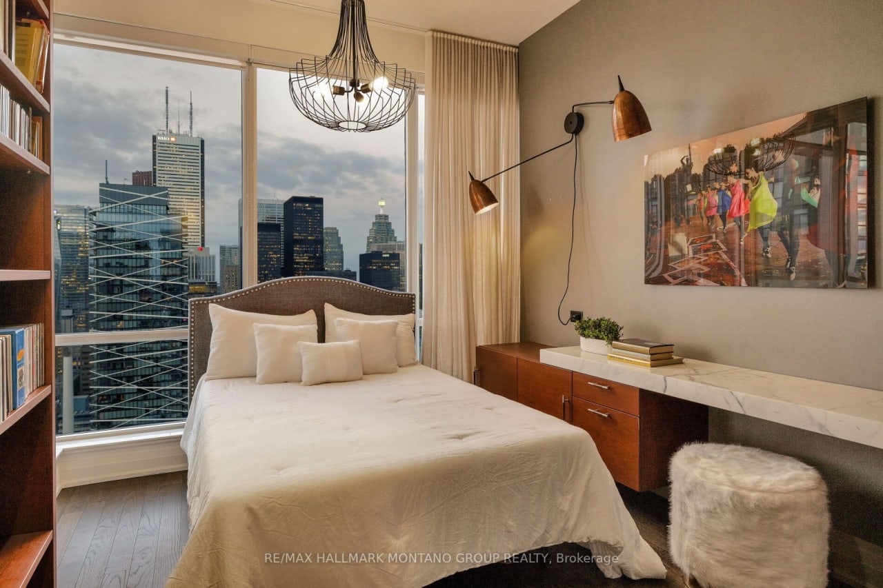 TIFF'S BEST EXECUTIVE SUITE | Toronto Real Estate | Penthouse Queen