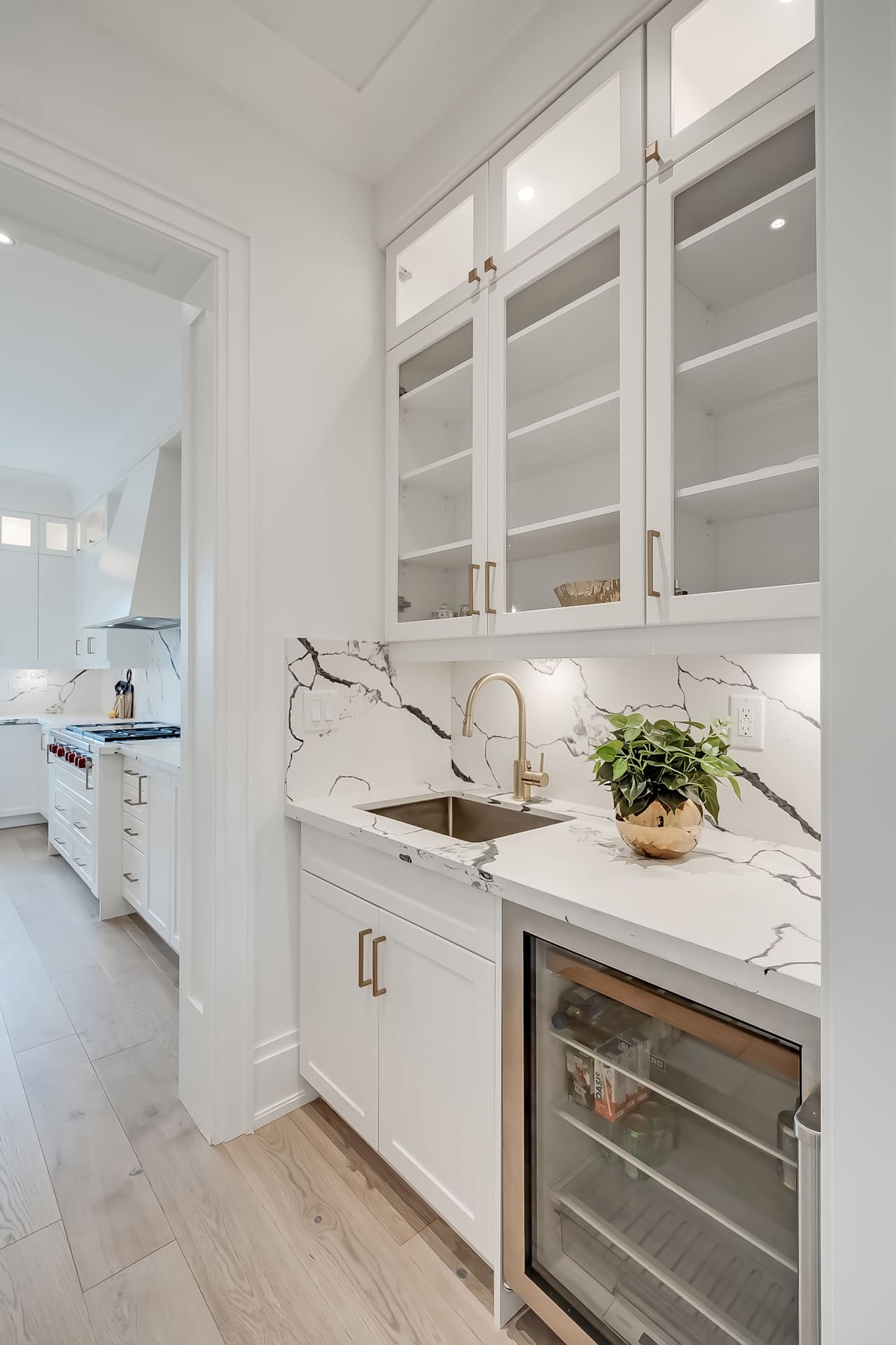 2096 Seabrook Drive | Oakville, ON L6L 2T9 | Goodale Miller Team