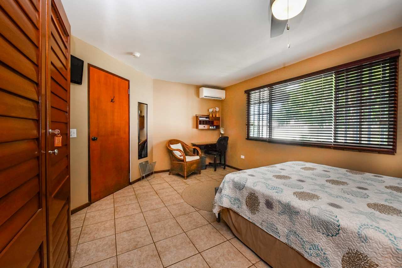 Beach, vacation home, villa, retreat, 4 bedrooms house, pool | Bold ...