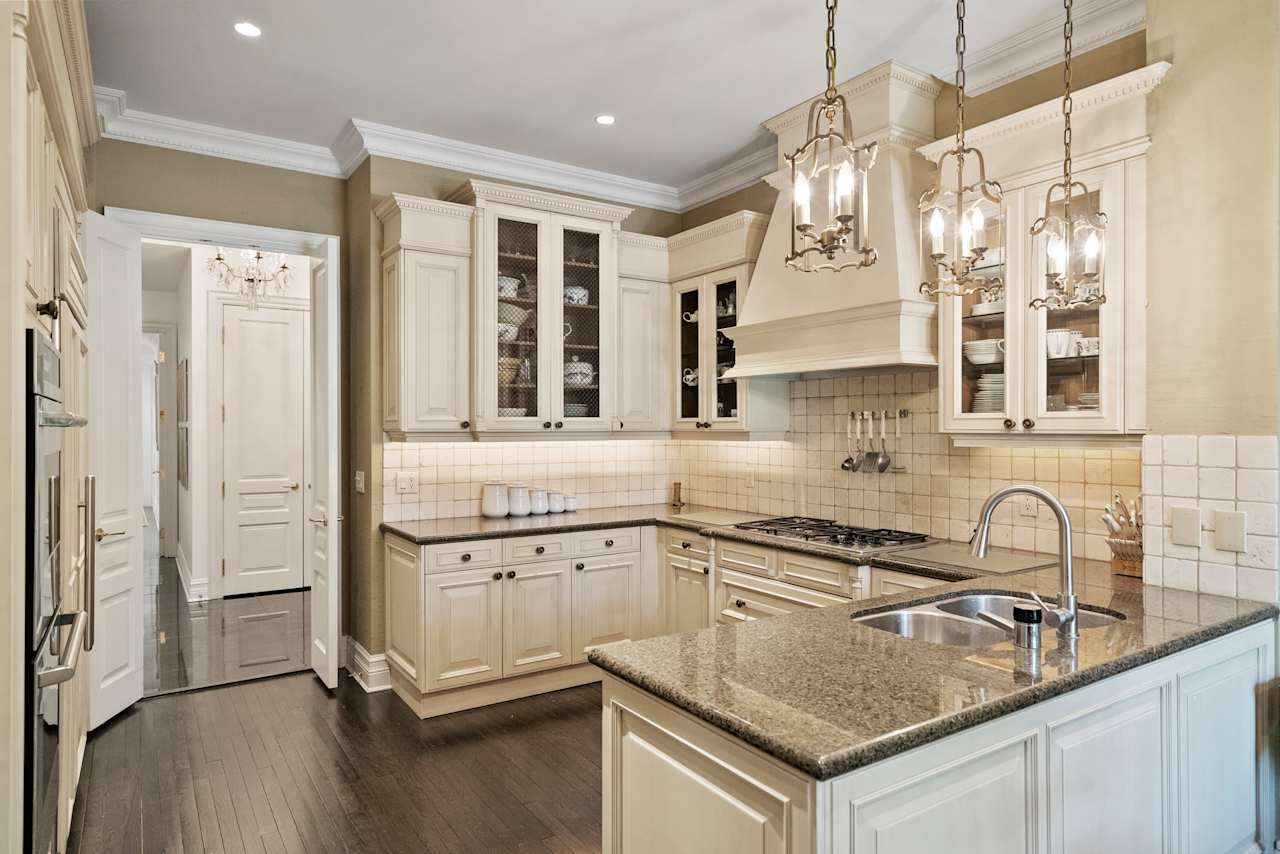 Exclusive Residence - One Post Road | Barry Cohen Homes