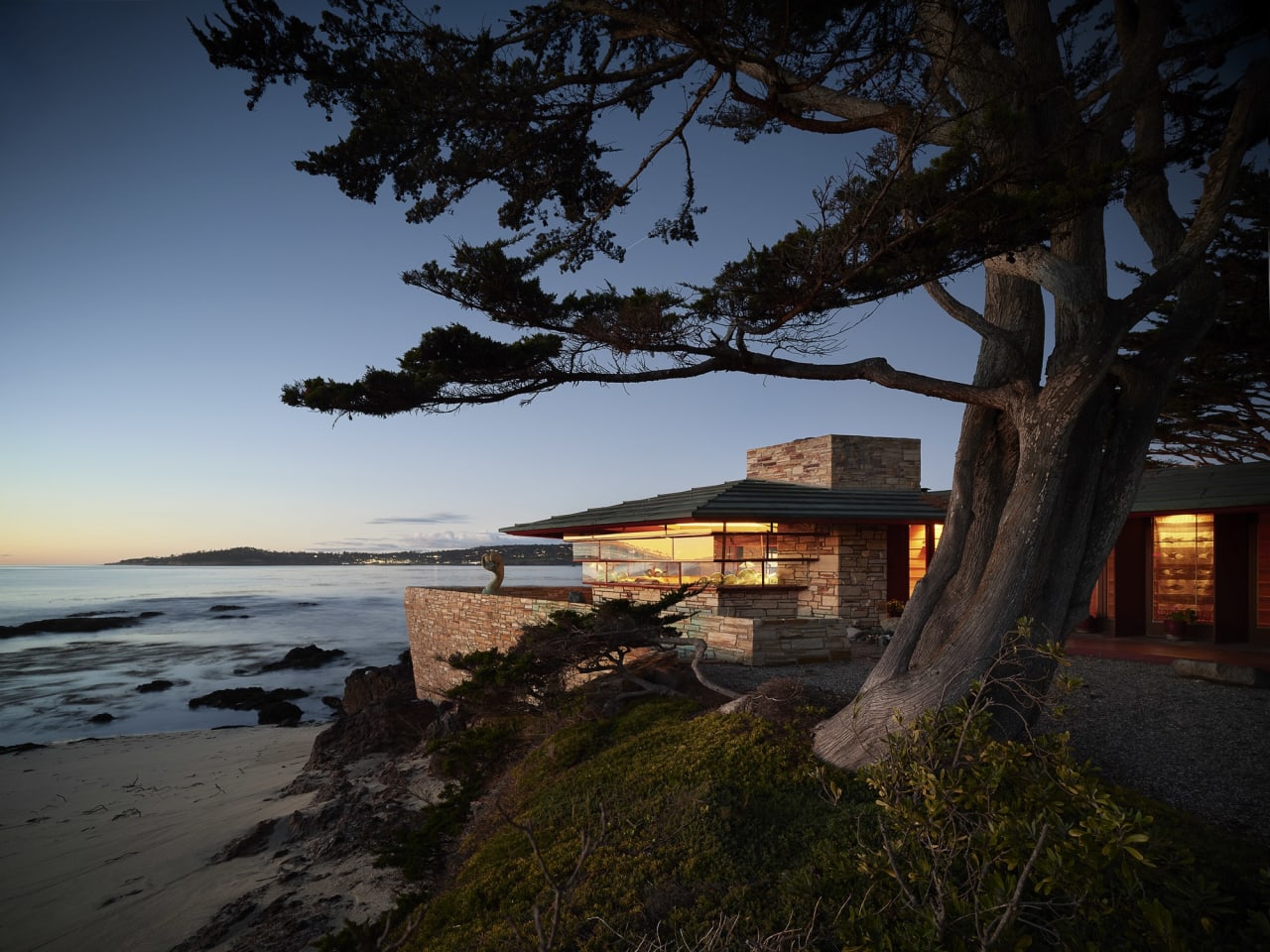 Frank Lloyd Wright Walker House | Canning Properties Group