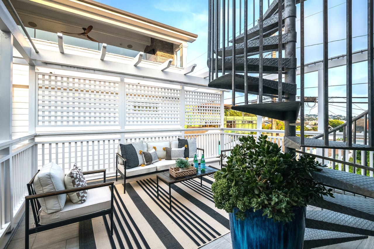 Manhattan Beach Sand Section | Jagger Real Estate | Manhattan Beach ...