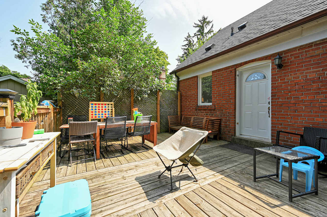 277 Queen Mary Drive | Oakville, ON L6K 3L4 | Goodale Miller Team