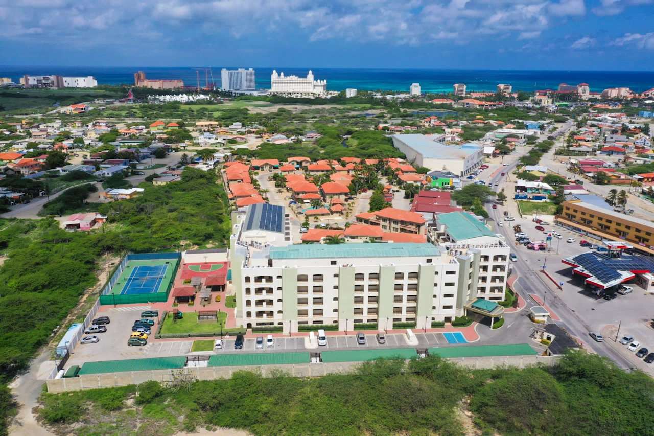 Modern Condo | Palm Beach | Aruba Living | Modern Design | Eagle Beach ...