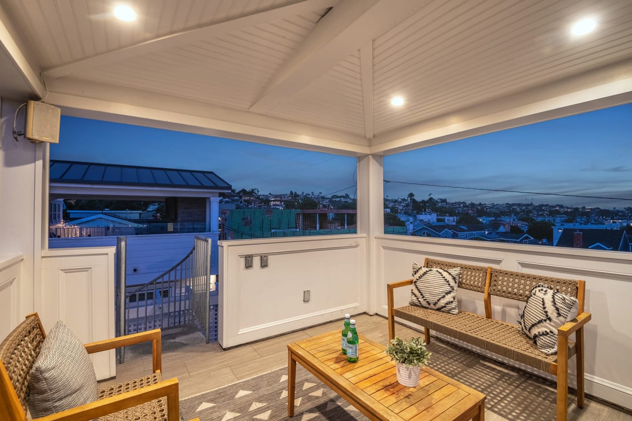 Manhattan Beach Sand Section | Jagger Real Estate | Manhattan Beach ...