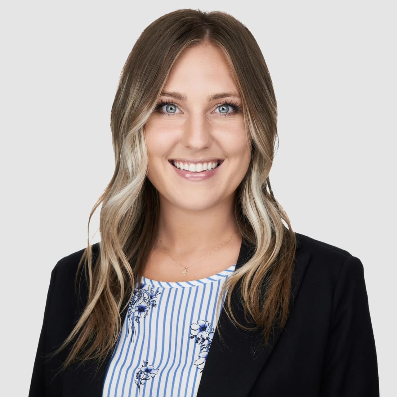 Lyn Wise Group | @properties | Christie’s International Real Estate