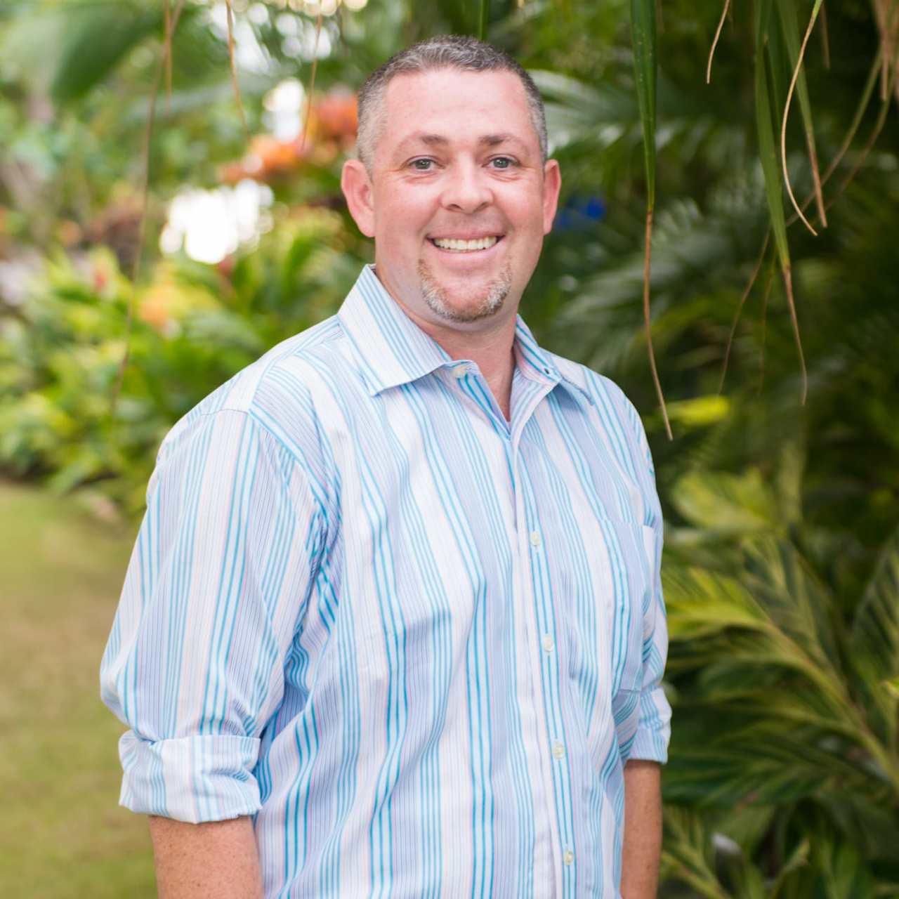 Meet the Debbie Arakaki Team | Hawaii Real Estate