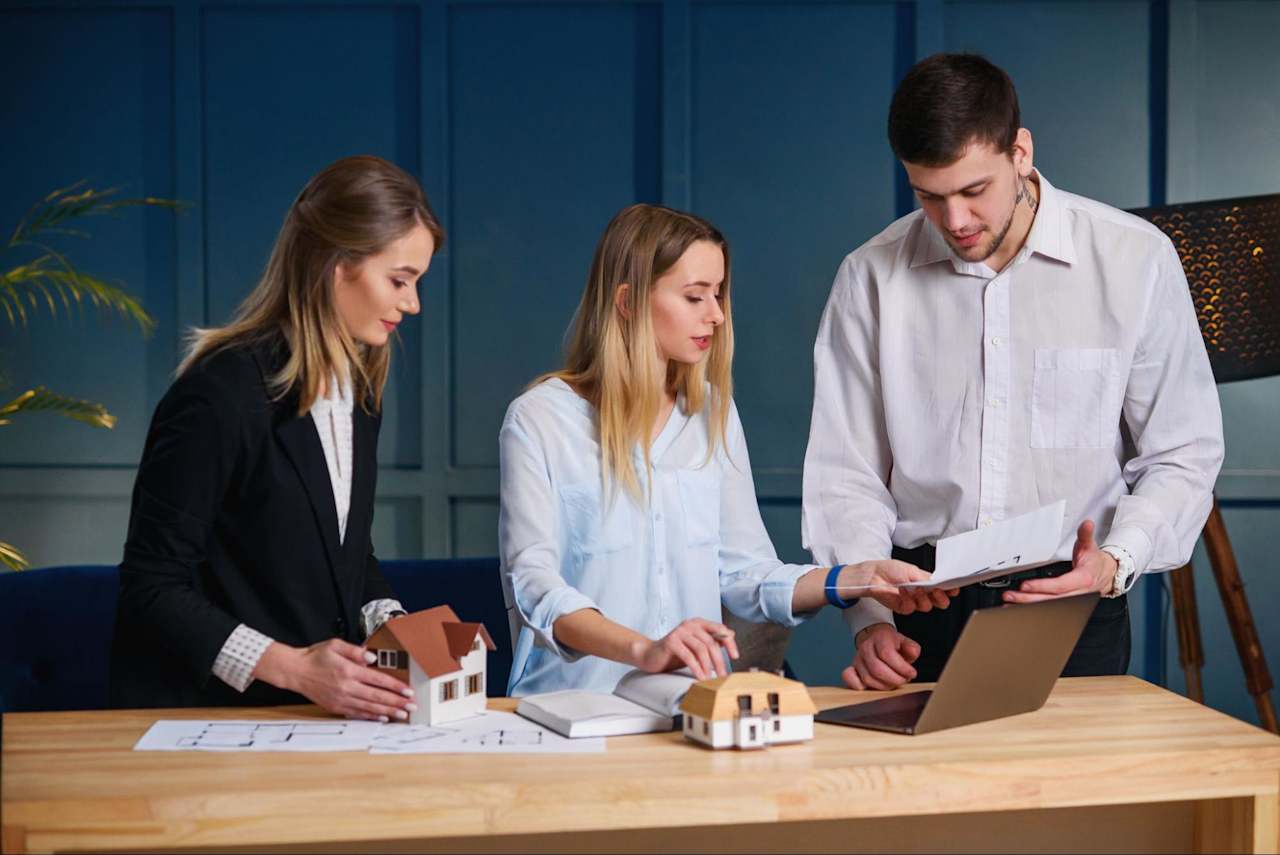Effective Communication Strategies for Property Managers Effective Communication Strategies for Property Managers