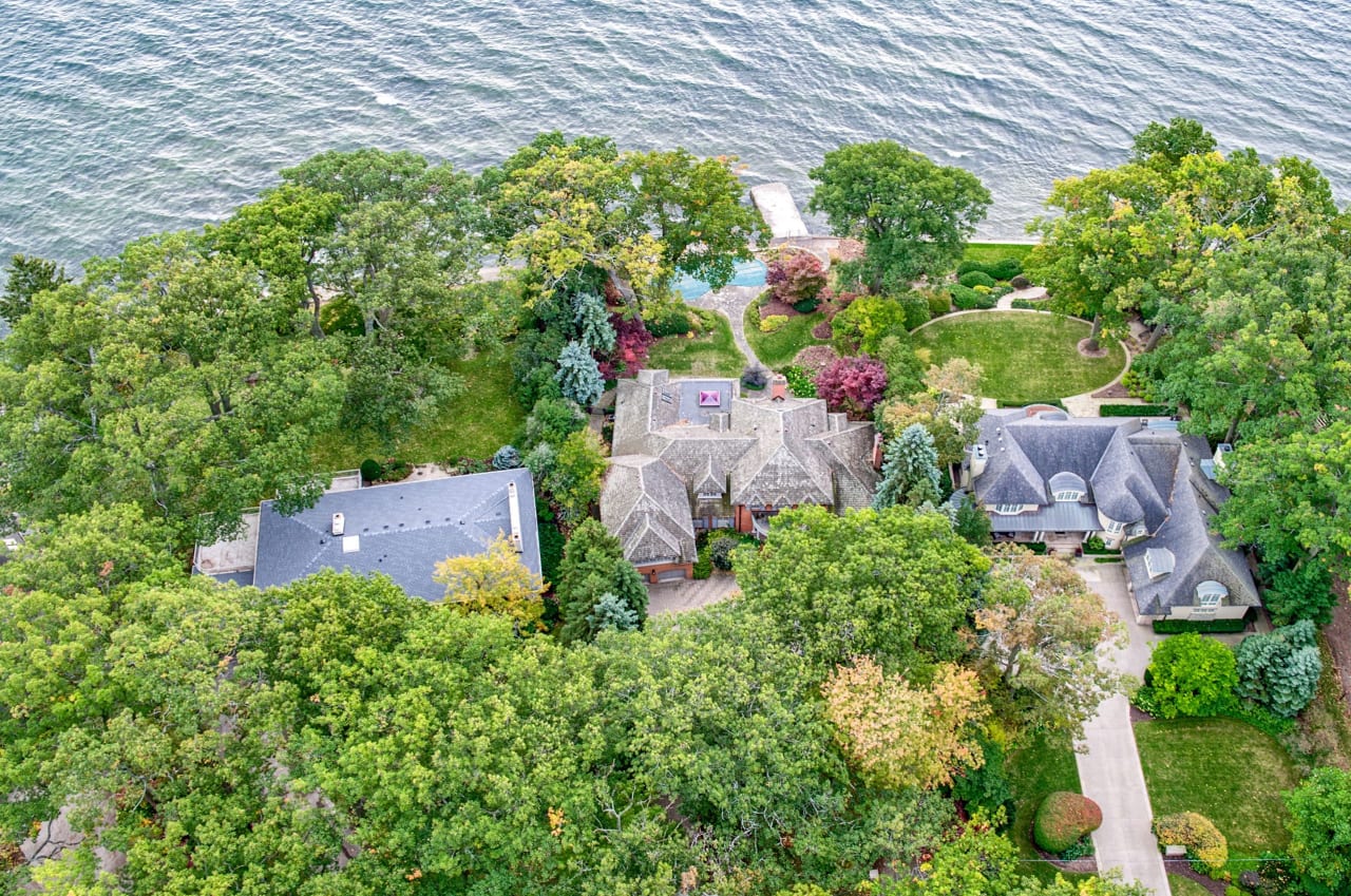 2 Ennisclare Drive West | Oakville, ON L6J 4N2 | Goodale Miller Team