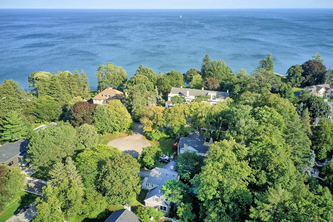 64 Cox Drive | Oakville, ON L6J 4P9 | Goodale Miller Team