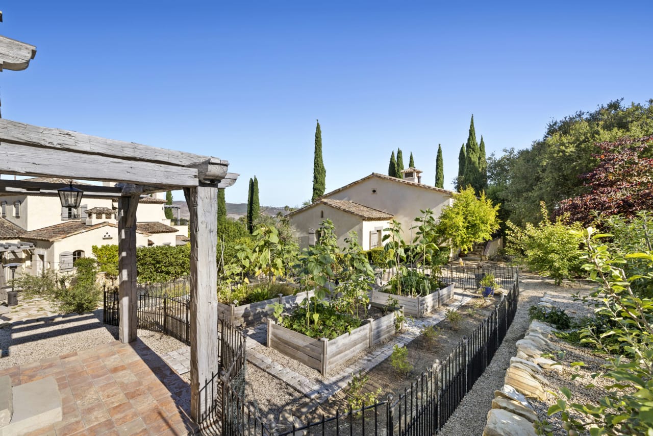 Gated Estate | Canaday Group | Orange County Luxury Home Specialists