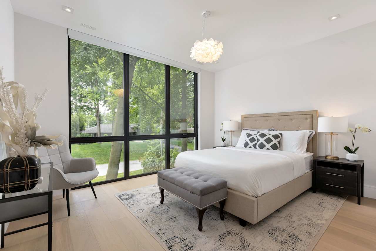 2102 Glenforest Crescent | Oakville, ON L6J 2G4 | Goodale Miller Team