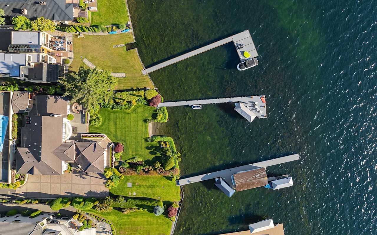 Experience a True Connection to the Lake on Holmes Point | Team Foster