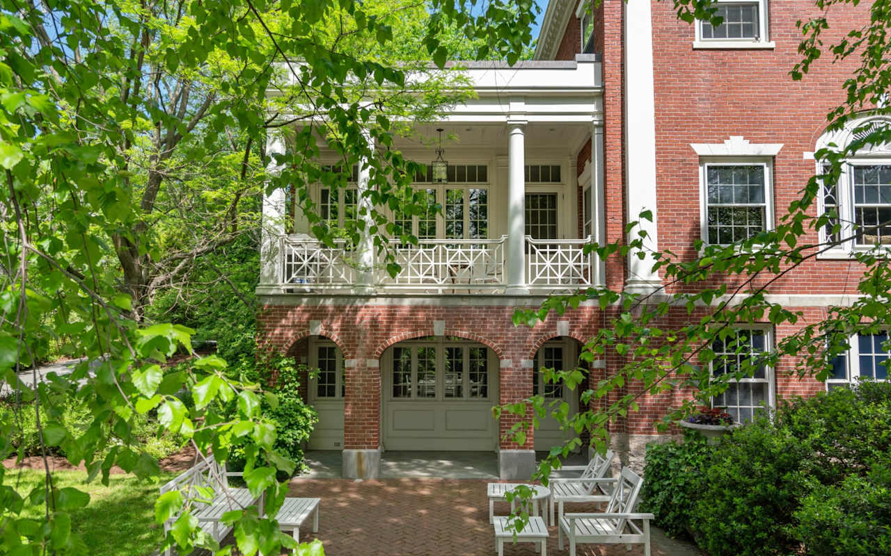 Deborah M. Gordon Team | Boston Real Estate Team