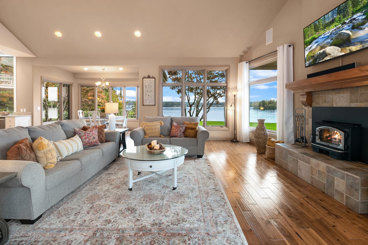 Snag Island Estate - Lake Tapps Luxury Waterfront | Kimber Lee Real ...