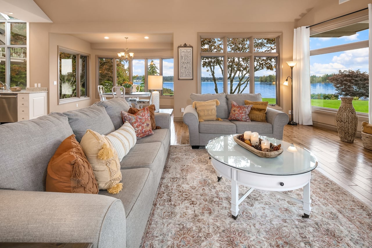 Snag Island Estate - Lake Tapps Luxury Waterfront | Kimber Lee Real ...