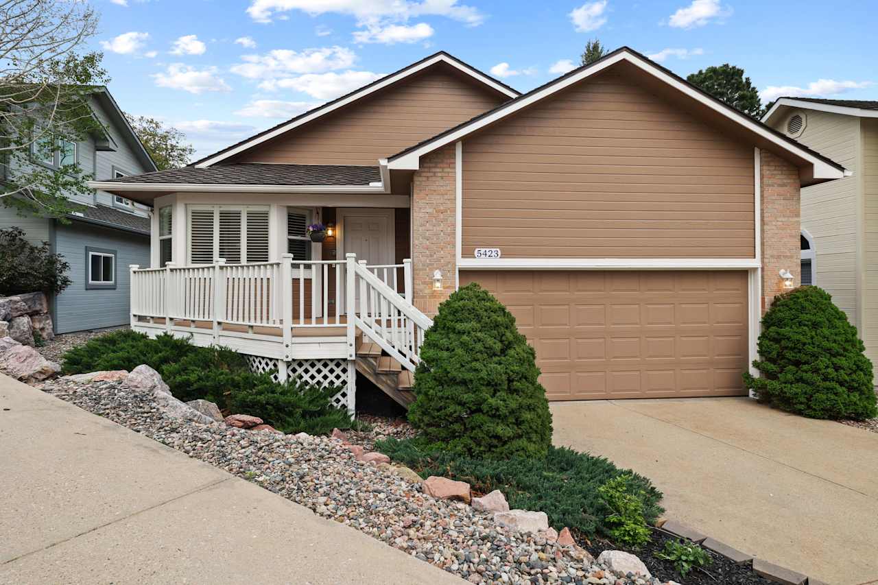 5423 Lions Gate Lane