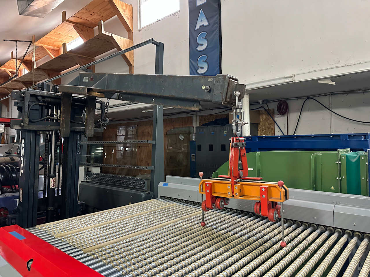 Glass Manufacturing & Contracting Equipment | MYC