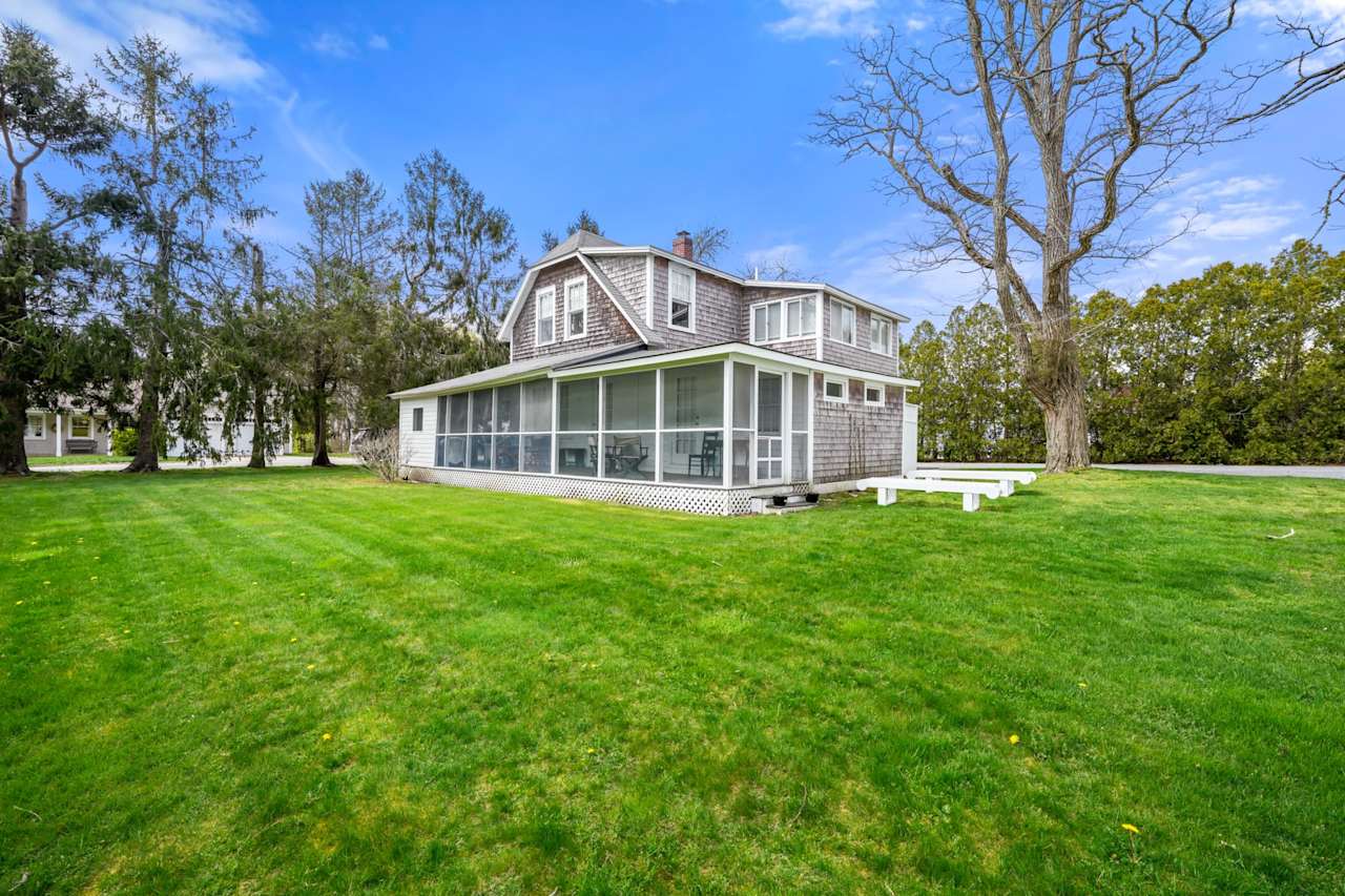Beach Estate in Cotuit Village
