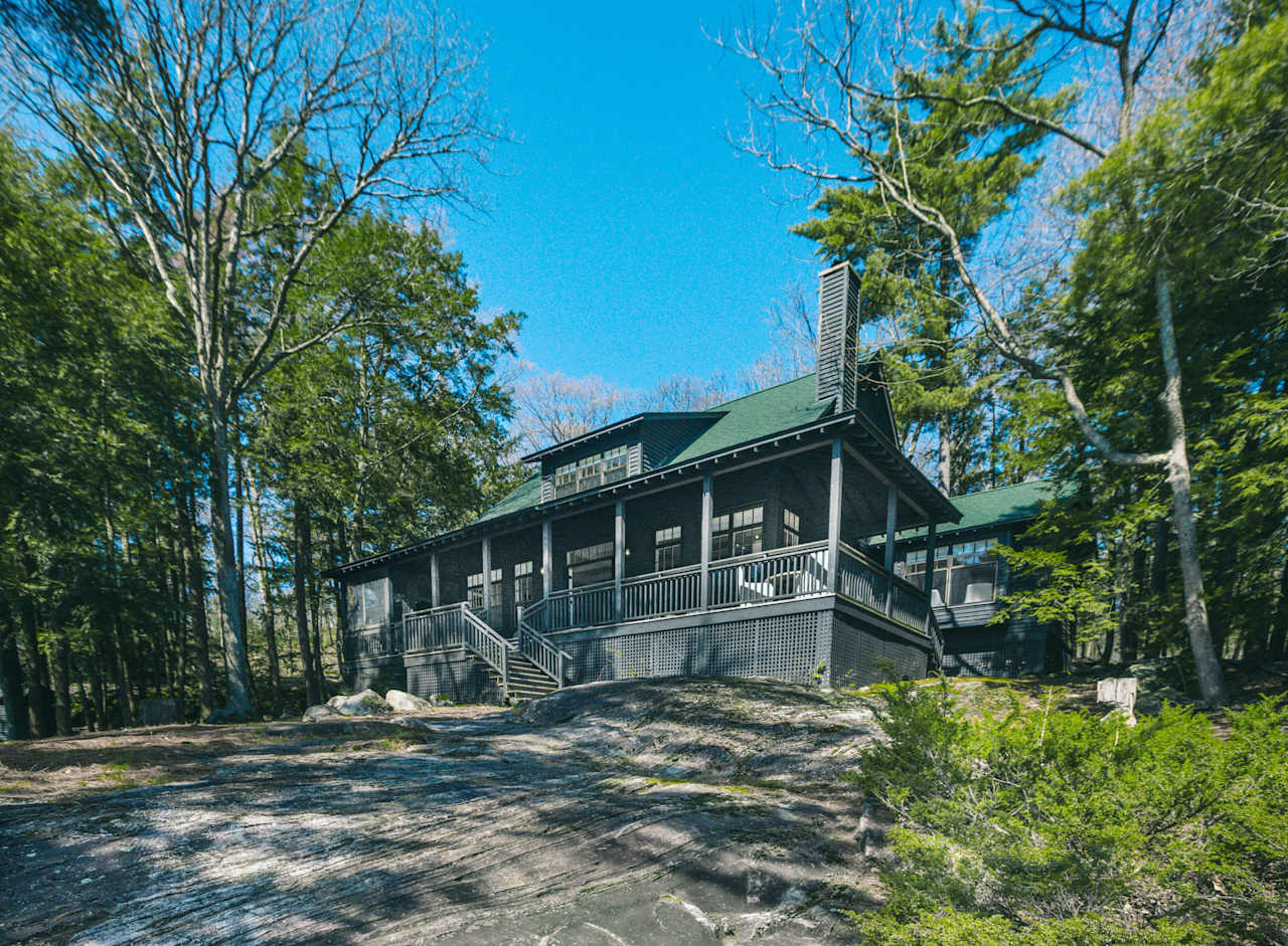 tall-wood-lake-joseph-for-sale