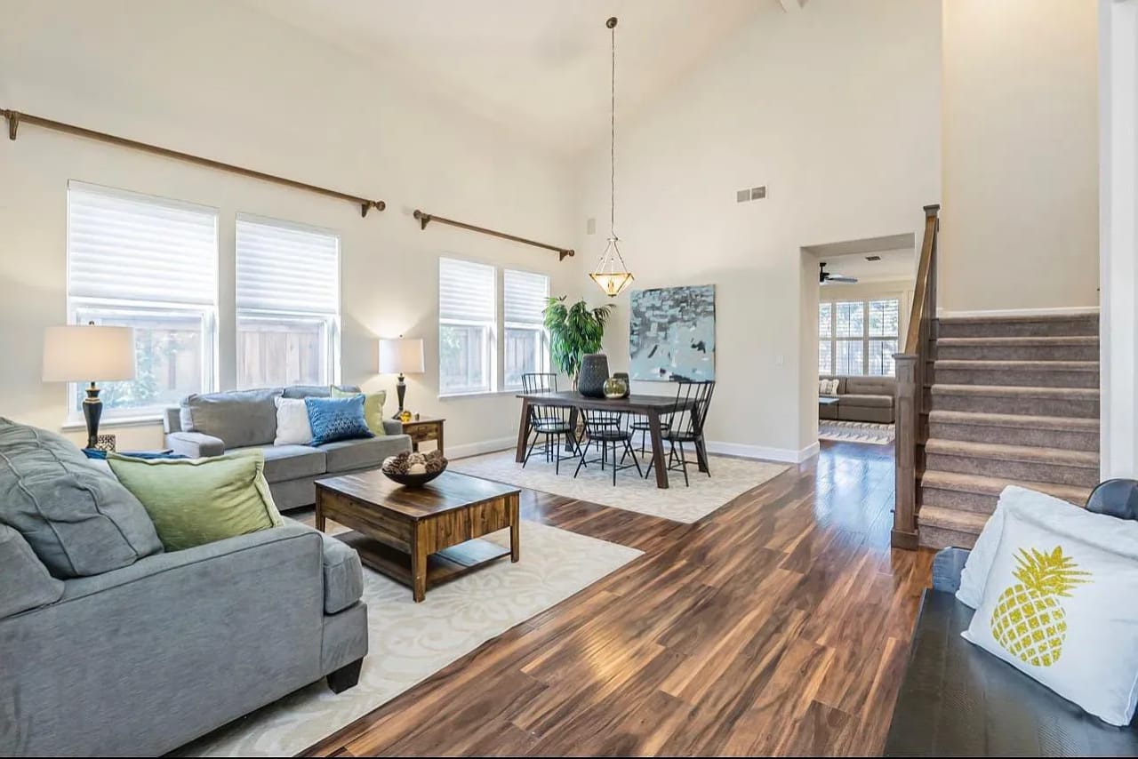 2605 Sloan Street | David & Brenda Fletcher